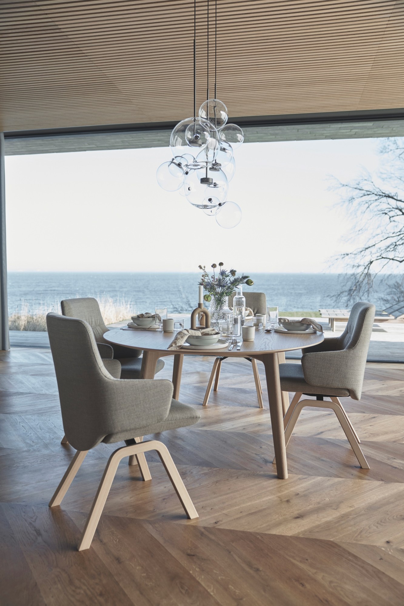 Stressless Quickship Bordeaux Dining Table Round - Material Things